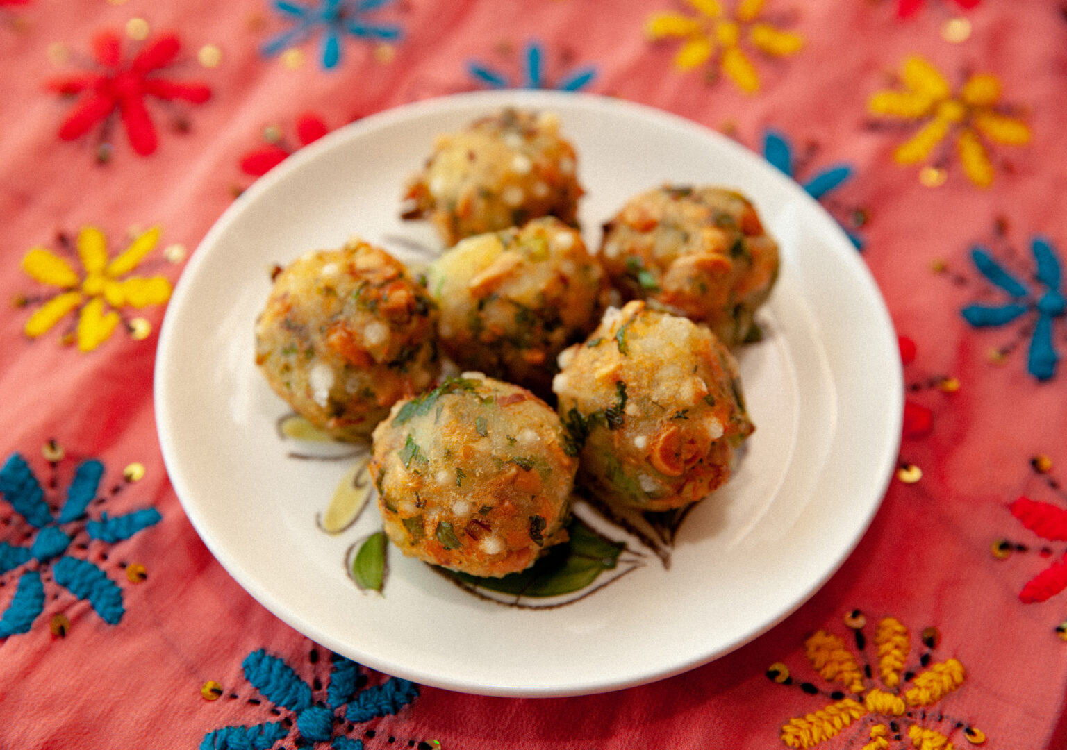 Cooking with Intizar Husain by Valerie Stivers