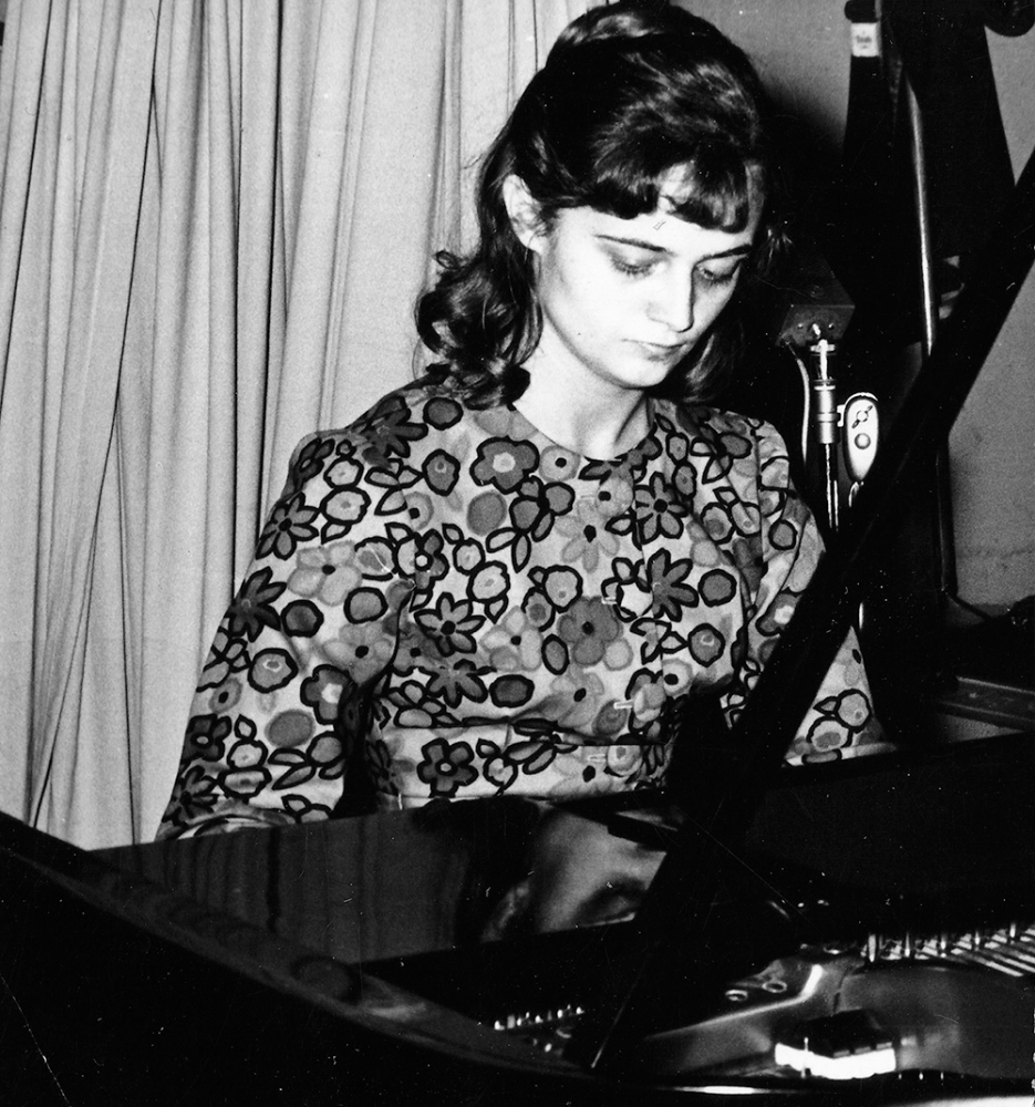 Paris Review - Alice Notley, The Art of Poetry No. 116